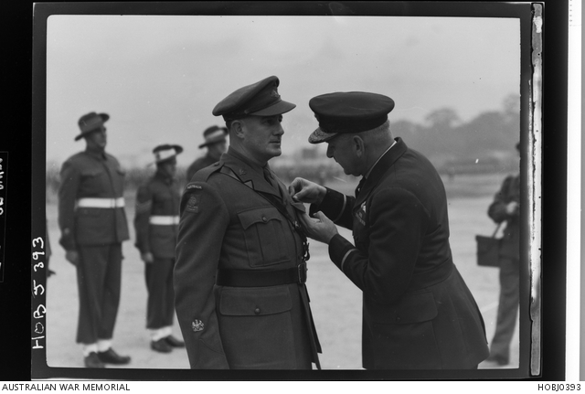An unidentified Australian Warrant Officer Class 1 (WO1), with the ...