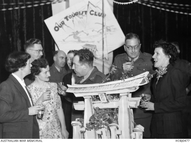 Australian members of the British Commonwealth Occupation Force (BCOF ...