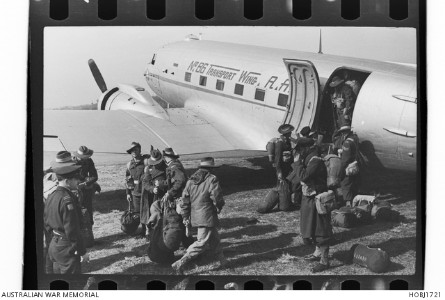 Unidentified reinforcements for the 3rd Battalion, The Royal Australian ...