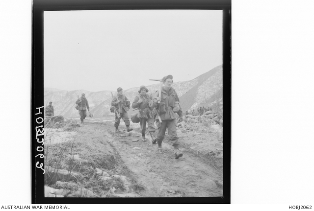 Members of the 3rd Battalion, The Royal Australian Regiment (3RAR ...