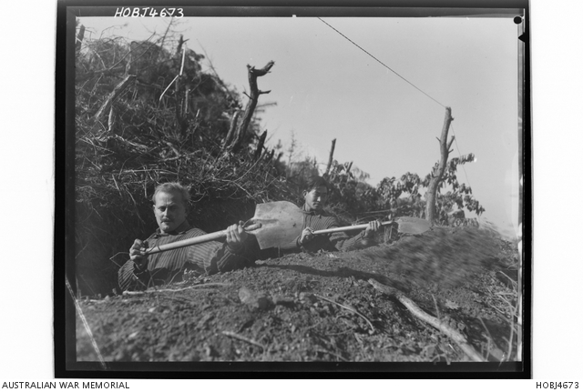 Corporal Peter Sims, D Company, 2nd Battalion, The Royal Australian ...