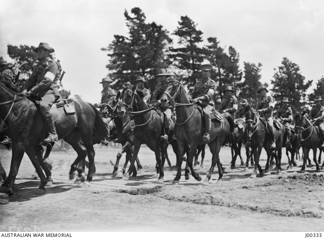 Members of the Light Horse Regiment at Broadmeadows military camp ...