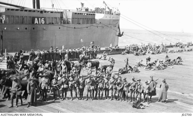 THE 8TH A.L.H. REGIMENT EMBARKING ABOARD THE "STAR OF VICTORIA" (A. 16 ...