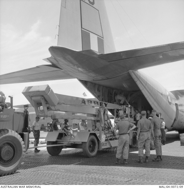The huge Abbey hydraulic servicing platform finally sits on the steel ...