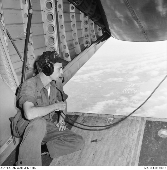 A RAAF loadmaster 217341 Leading Aircraftman (LAC) Kenneth Laurence ...