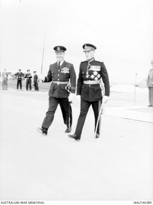 Wing Commander Geoffrey Newstead of Bentleigh, Vic, Commanding Officer ...