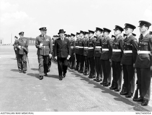 Australian High Commissioner Sir Thomas White inspects a combined RAF ...