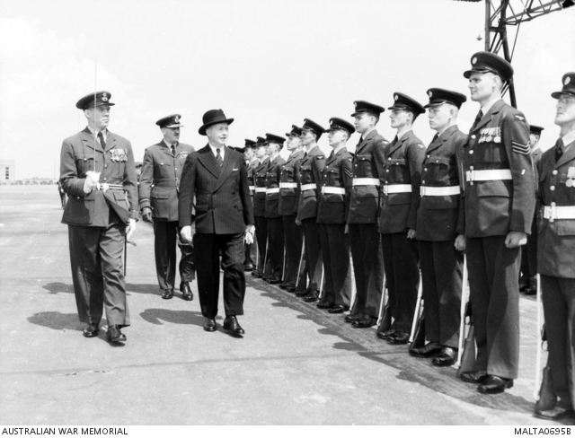 Australian High Commissioner Sir Thomas White inspects a combined RAF ...