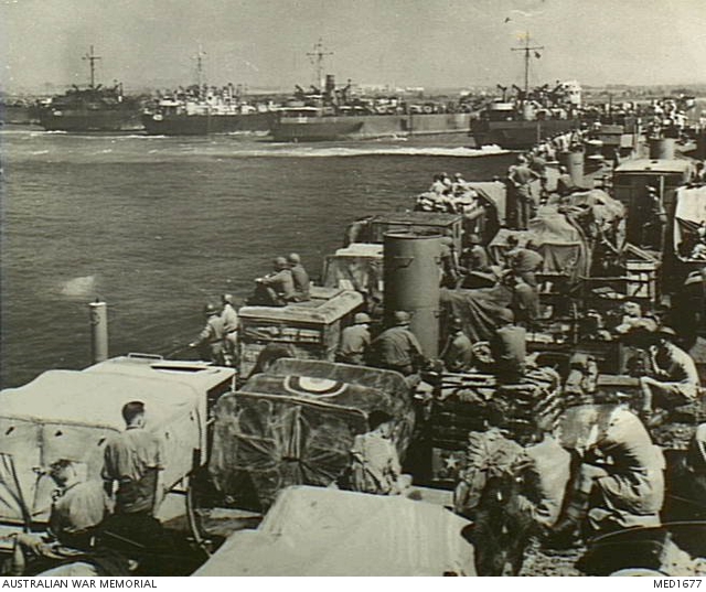 Gulf of Salerno, Italy. 23 September 1943. Servicing commandos, air ...