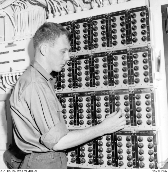 The RAN destroyer HMAS Hobart (1965-2000), is participating in ...