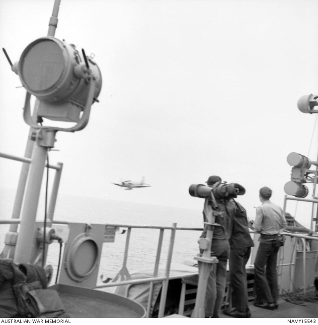 The RAN guided missile destroyer HMAS Perth (II) is participating in ...