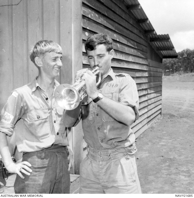 Private (Pte) Wayne Russell (right), of Kilburn, SA, and of the ...