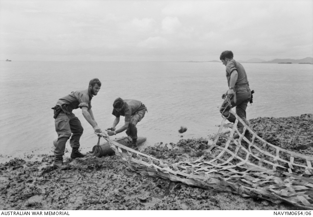 Unidentified members of the 7th Contingent of the RAN Clearance Diving ...