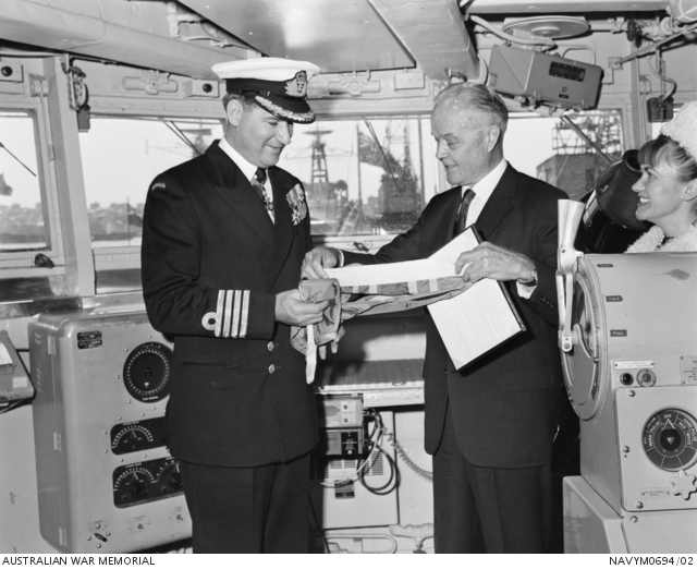 Ceremony for the presentation of the US Navy Meritorious Unit ...