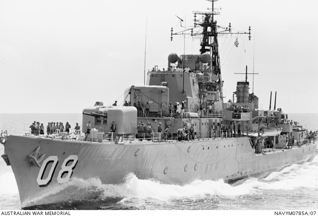 RAN Daring class destroyer HMAS Vendetta (II) DD08 participates in ...