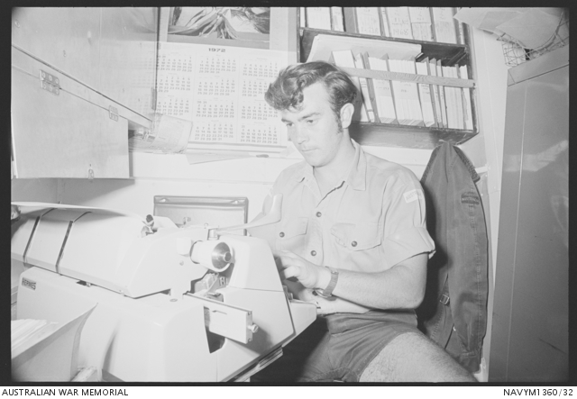 Crew member aboard HMAS Vampire. | Australian War Memorial