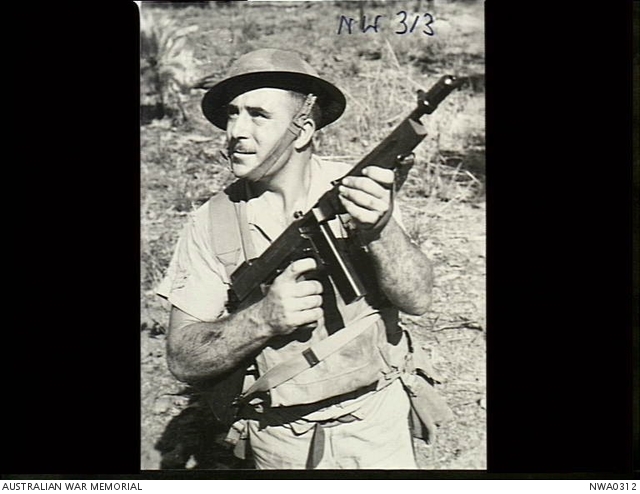 Darwin area, NT. 1943-05-10. Corporal A. Harris RAAF of WA learns how ...