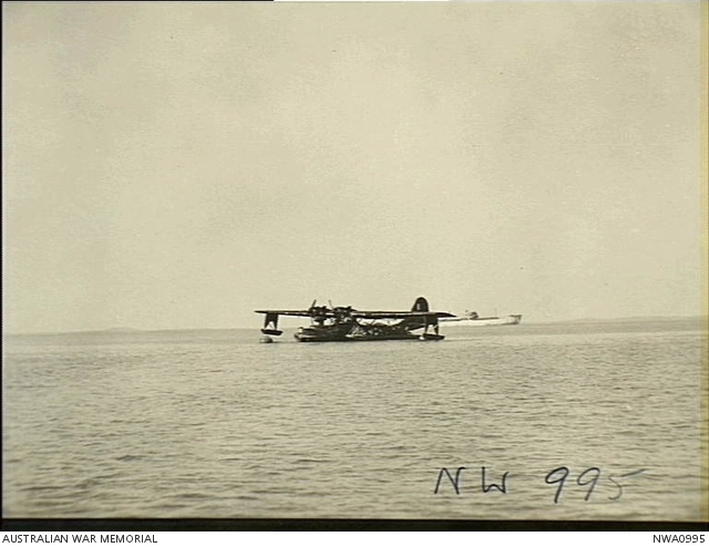 Darwin, NT. 1945-09-14. A launch off Doctors Gully loaded with ...