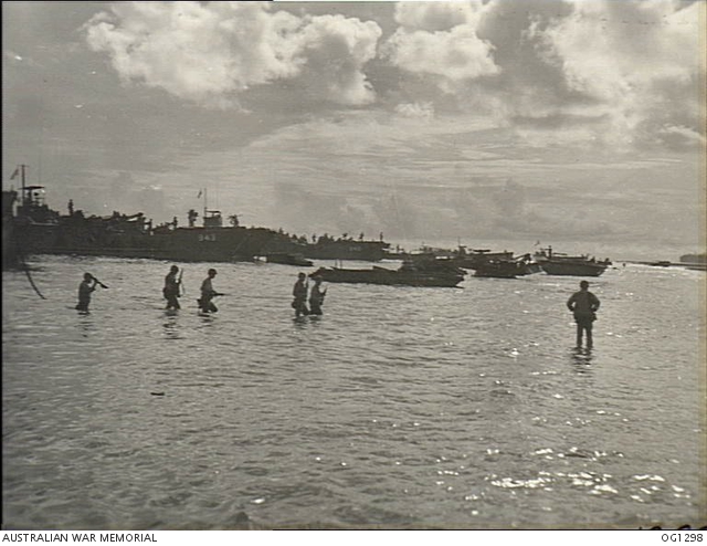 NOEMFOOR ISLAND, DUTCH NEW GUINEA. 1944-07-02. US TROOPS WADING THROUGH ...