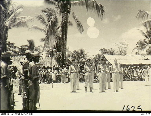 NOEMFOOR ISLAND, DUTCH NEW GUINEA. 1944-08-31. ALLIED SERVICE CHIEFS AT ...