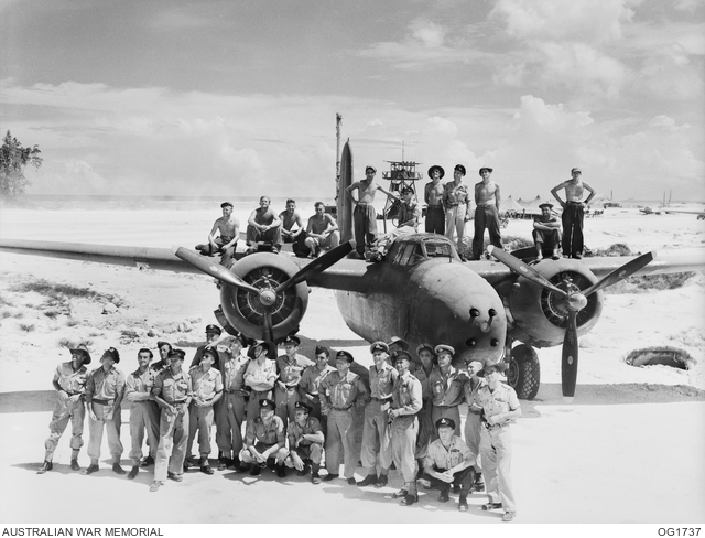 NOEMFOOR ISLAND, DUTCH NEW GUINEA. 1944-10-29. GROUP PORTRAIT OF PILOTS ...