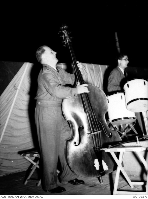 NOEMFOOR ISLAND, DUTCH NEW GUINEA. 1944-11-13. 535588 LEADING ...