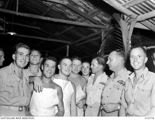 PORT MORESBY, NEW GUINEA. C. 1944. GROUP PORTRAIT OF THE MESSING STAFF ...