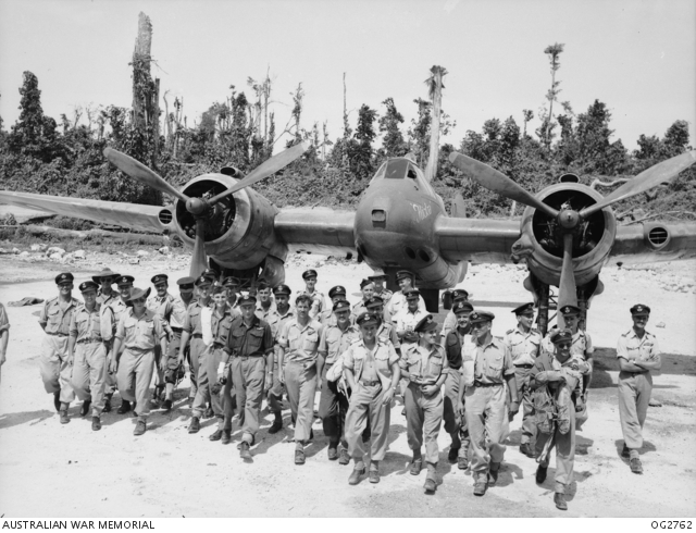AITAPE, NORTH EAST NEW GUINEA. C. 1945-06. GROUP PORTRAIT OF AIRCREW ...