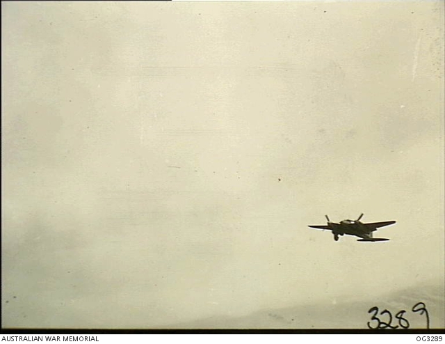 LABUAN, NORTH BORNEO. 1945-08-24. DRAMATIC HIGHLIGHT OF A DULL WEEK WAS ...