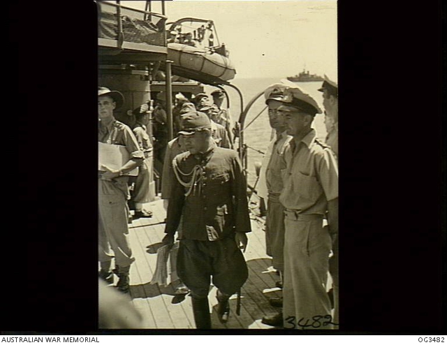 KOEPANG, TIMOR, NETHERLANDS EAST INDIES. 1945-09-11. A JAPANESE OFFICER ...