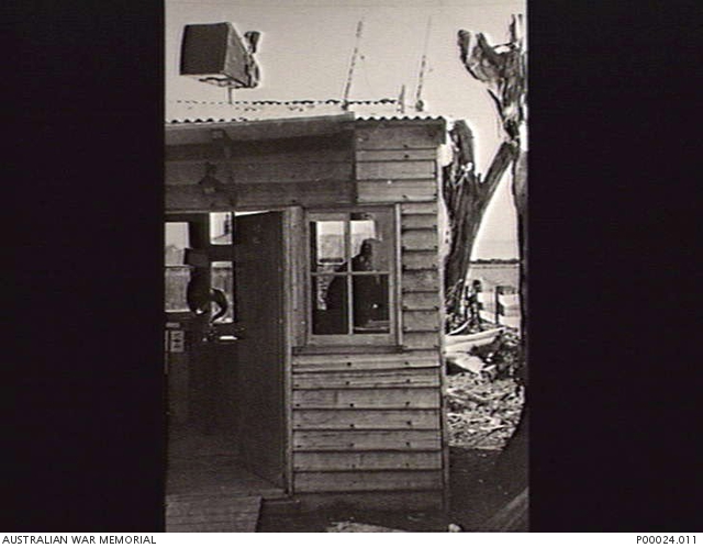 SWANSEA, TAS. 1943? VOLUNTEER AIR OBSERVER CORPS OBSERVATION POST IN A ...