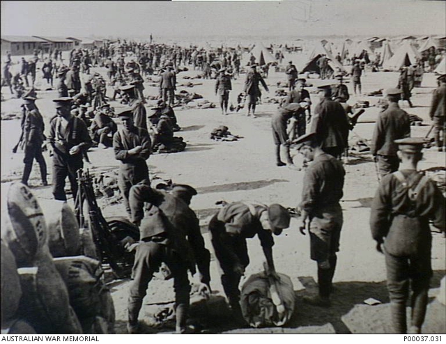 Egypt. c. December 1915. Members of the New Zealand Expeditionary Force ...