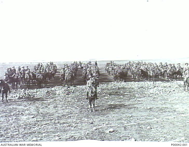 AUSTRALIAN LIGHT HORSE, WW1. PROBABLY 3RD BRIGADE MACHINE GUN SQUAD ...