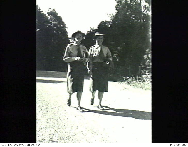 SASSAFRAS, VICTORIA, 1944. BARBARA DONKIN OF THE AUSTRALIAN ARMY ...
