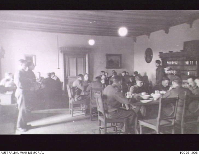 WEINSBERG. OFFICERS' MESS IN OFLAG Va OFFICERS' PRISONER OF WAR (POW ...