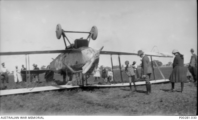 NEAR CULCAIRN, NSW AUSTRALIA, MID 1920. THE FIRST SINGLE ENGINED ...