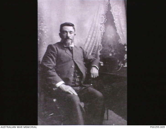 C 1899. BOER GENERAL CHRISTIAN DE WET. (PHOTOGRAPHERS: UNDERWOOD AND ...