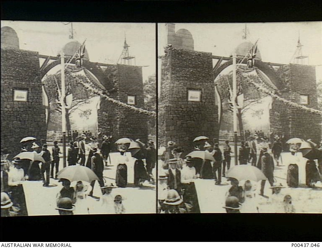 Sydney, NSW. 1901-01. The Coal Arch erected as part of the celebrations ...