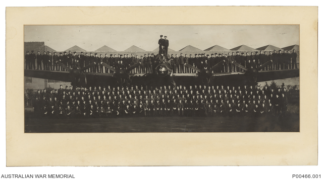 WADDINGTON, LINCOLNSHIRE, ENGLAND, 1945. GROUP PHOTOGRAPH OF MEMBERS OF ...