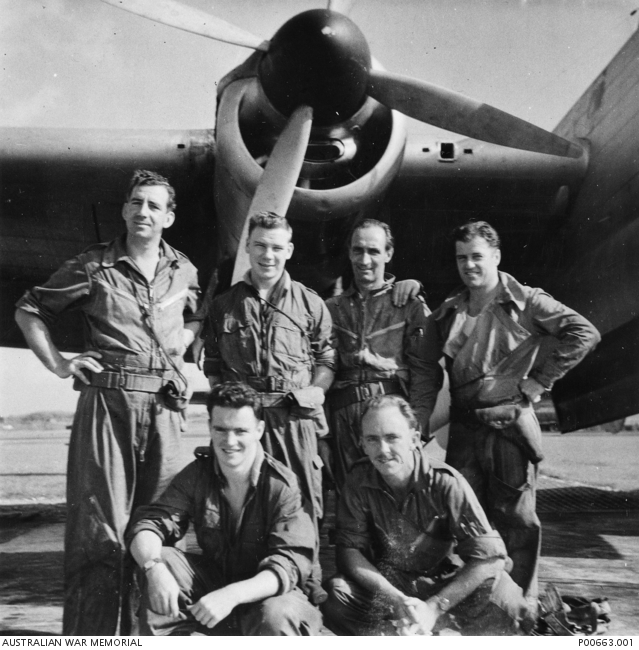 TENGAH, SINGAPORE. 1951-03. CREW OF AN AVRO LINCOLN BOMBER AIRCRAFT ...