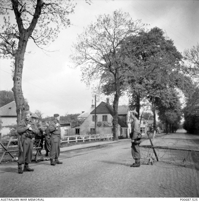 DENMARK, 1945-05. DANISH BORDER PATROL, MILITARY (134.9) (PHOTOGRAPHER ...