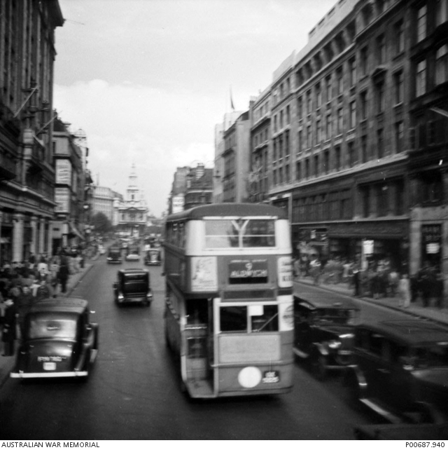 LONDON, ENGLAND, 1945-09. STREET SCENES IN LONDON TAKEN FROM MOVING BUS ...