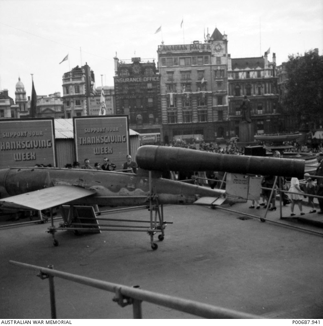 LONDON, ENGLAND, 1945-09. VI - THE "BUZZ BOMB" AT EXHIBITION OF GERMAN ...