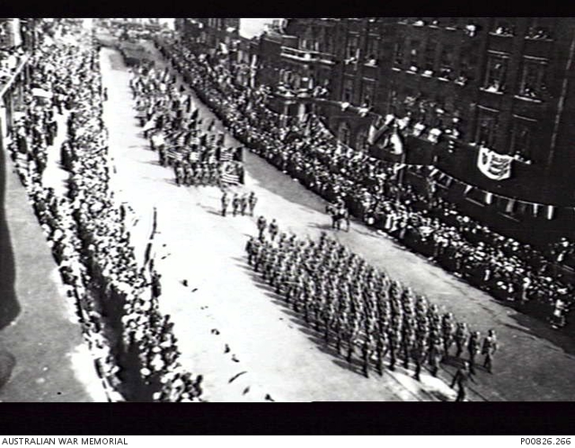 LONDON, ENGLAND. 1919-07-19. US TROOPS FORMING PART OF A PEACE DAY ...