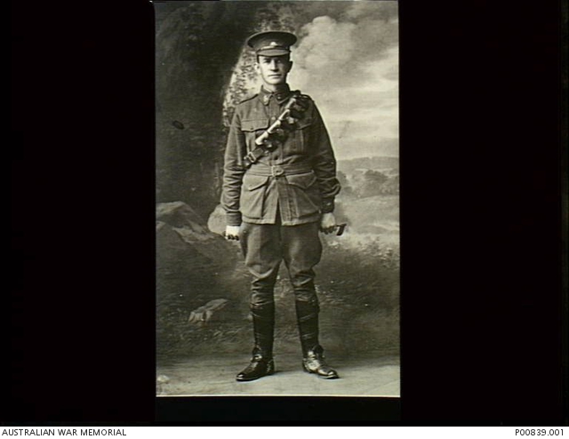 Sydney, NSW. 1916-05-11. Studio portrait of 18732 Gunner Cecil Ross ...