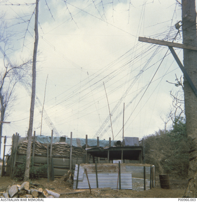NUI DAT, SAS HILL, SOUTH VIETNAM. 1971. THE COMMUNICATIONS BUNKER ...