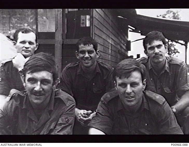 NUI DAT, SAS HILL, SOUTH VIETNAM. 1971. MEMBERS OF NO.25 PATROL, 'F ...