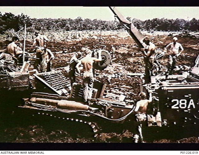 Members of B Squadron, 1st Armoured Regiment Light Aid Detachment ...