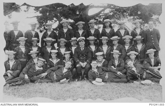 VIC, C. 1912. GROUP PORTRAIT OF MEMBERS OF THE ROYAL AUSTRALIAN NAVAL ...