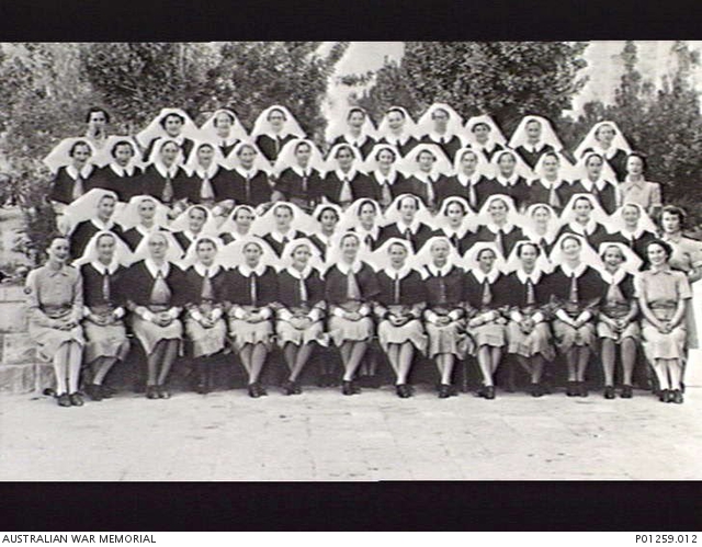 Probably 1941. GROUP PORTRAIT OF NURSES AND PHYSIOTHERAPISTS OF THE 2 ...